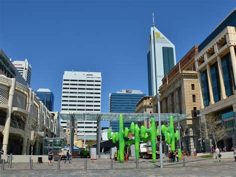 Emergency Services Responding To Major Gas Leak In Cbd