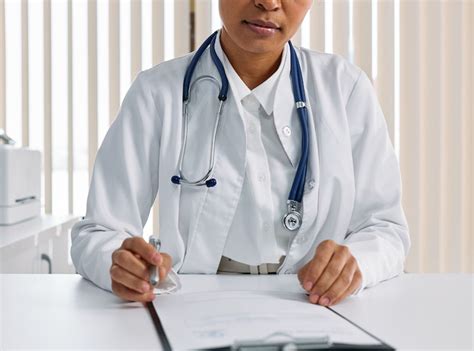 What To Expect At Your First Fertility Appointment The Everymom