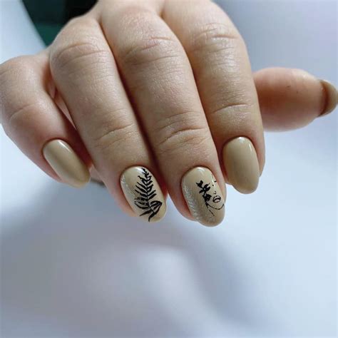 Нігті Івано Франківськ Класичний манікюр