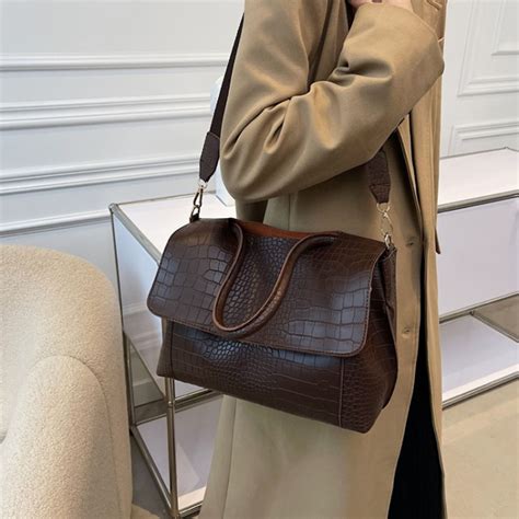 여성 크로스 바디 백 가을 겨울 질감 어깨 겨드랑이 통근 토트 백 브라운