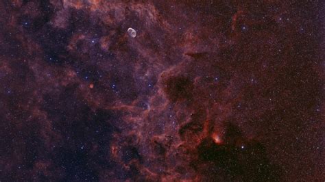 Космически облаци в Лебед Астрономическа снимка на деня Apod