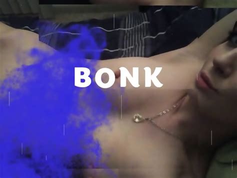 Snevla Shaved Pussy In Bed Eporner