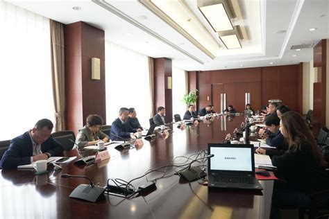 提升超大城市基层治理水平，上海市政协社法委召开常委会议筹备暨重点课题开题会政协