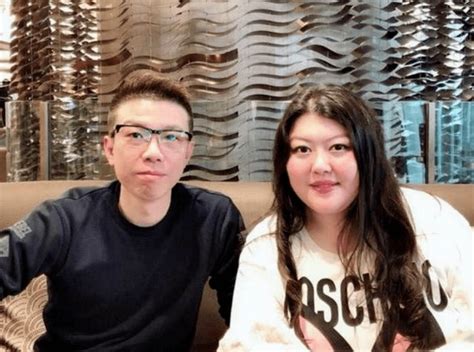 丁佩：李小龙躺我身边猝死，前夫向华强养我42年，离婚后还是家人陈岚向永恒女儿