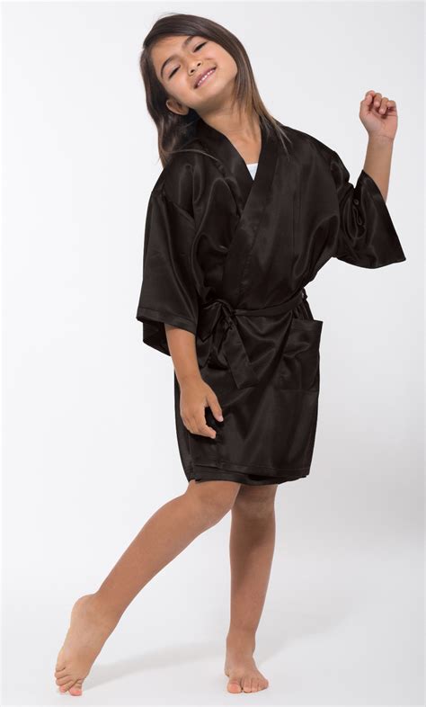 Satin Robe For The Flower Girl Initial Impressions