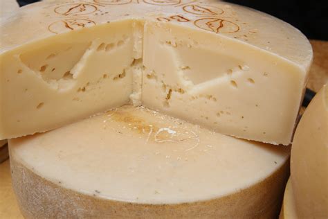 Formaggio Imparare A Conoscerlo Dove E Quando Parte Corso Onaf