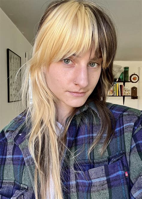 Just Re Bleached Half Of My Bangs And Now They Re So Bright R Hairfetish