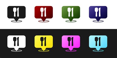 흑백 배경에 고립 된 카페 및 레스토랑 위치 아이콘을 설정합니다 포크와 숟가락 식당 표지판 은 핀 포인트 내부 벡터 개념에 대한