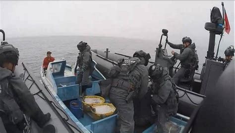 海巡特勤隊進駐東引 黑色特勤服鄉親印象深刻 馬祖日報
