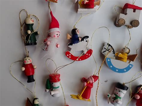 Vintage Wooden Miniature Christmas Ornaments Set Of 20 Tabletop Tree