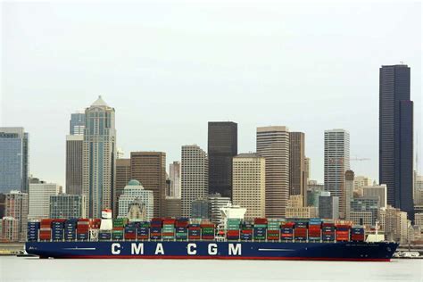 See Inside The Benjamin Franklin Worlds Largest Container Ship
