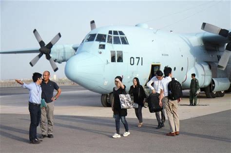 空自機、邦人輸送を実施 南スーダンの大使館員4人 サッと見ニュース 産経フォト