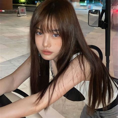 Pin Van Op M E I S J E Haar Koren