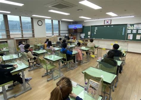 배곧누리초등학교 학생자치회 회장 후보자 공약 토론회 개최