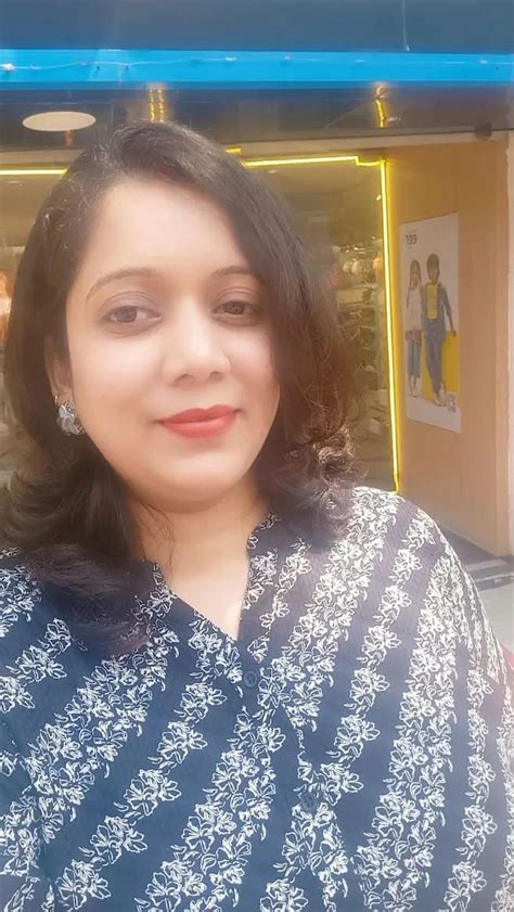 Barsha Mukherjee Barshamukherjee1 On Threads