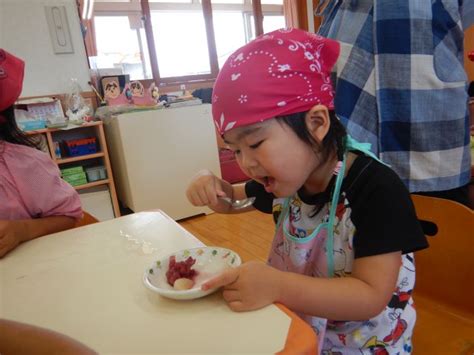 シャーベット作りをしたよさくら組 山陽桜保育園