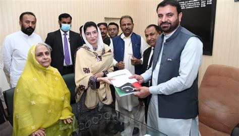 Aseefa Bhutto Zardari Submits Nomination Papers For By Poll In Na 207
