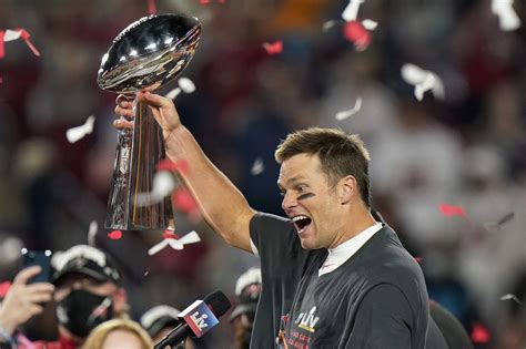Tom Brady Wins Super Bowl No 7 Buccaneers Beat Chiefs 31 9