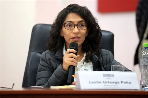 Presidenta Dina Boluarte Se Reuni Con La Junta Directiva De La Confederaci N Nacional De Radio