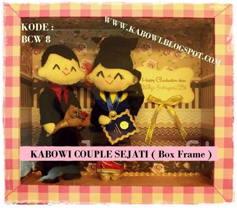 Produsen Boneka Wisuda Plakat Souvenir Graduation Kado Hadiah