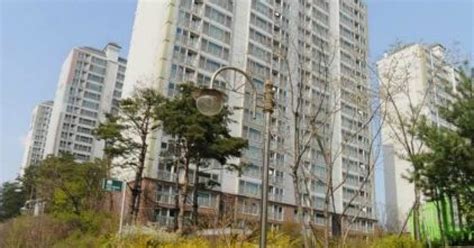 우수한 거주인프라로 꾸준히 관심 성북구 하월곡동 월곡래미안루나밸리아파트