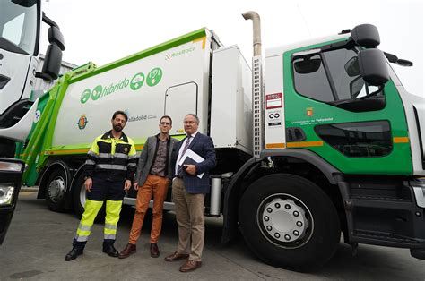 El Ayuntamiento Incorpora Nuevos Camiones Híbridos De Recogida De