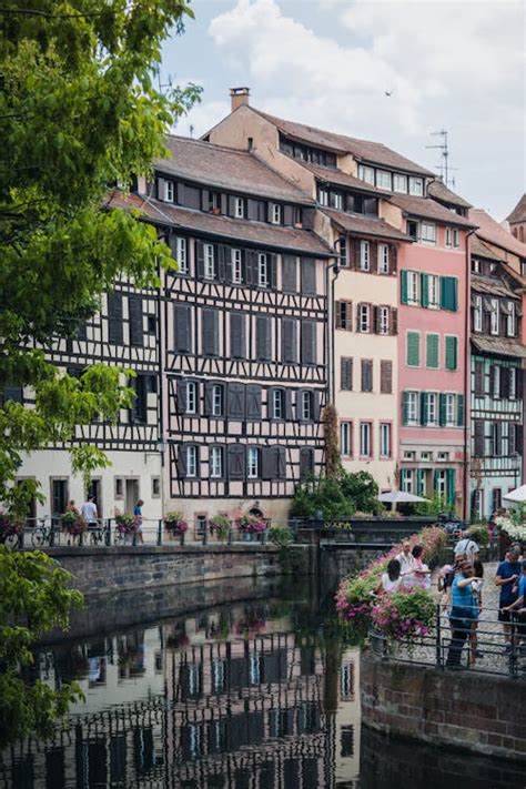 2k 4k 4k 바탕화면 4k 배경 Hd Hd 배경 Hd 벽지 강둑 건축 경치가 좋은 골조 관광 구시가지 그랜드 에스트 그림 같은 기술 낭만적인