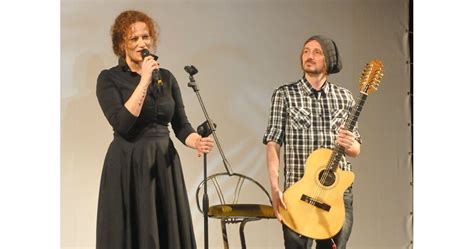 Белослава с пролетен концерт след него издава албум