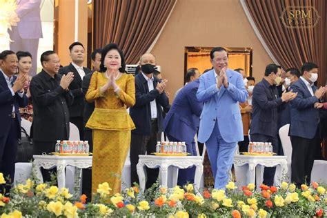 សម្តេចតេជោ ហ៊ុន សែន និងសម្តេចកិត្តិព្រឹទ្ធបណ្ឌិត