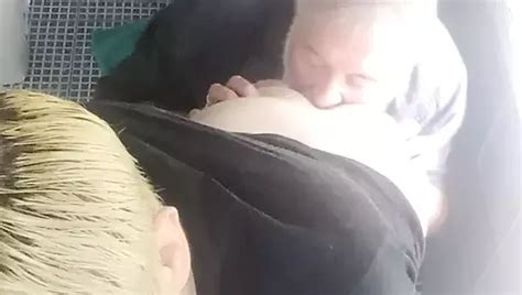 免费的 Gay Bear Daddy 色情视频 ！ Xhamster