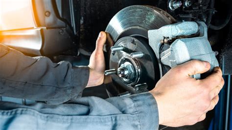 Почему и как часто нужно менять тормозную жидкость в автомобиле Ответ эксперта — Автоновости дня