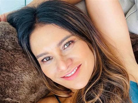 Nua Dira Paes Esbanja Beleza E Sensualidade Deusa
