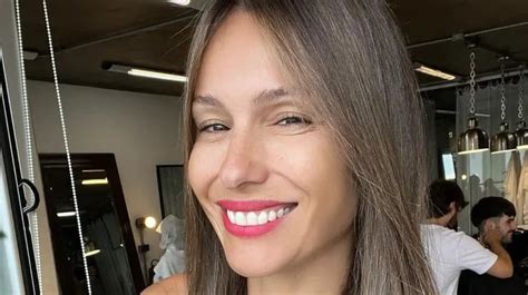 La Jugada Trikini Que Eligió Pampita Para Darse Un Chapuzón Escotazo Y