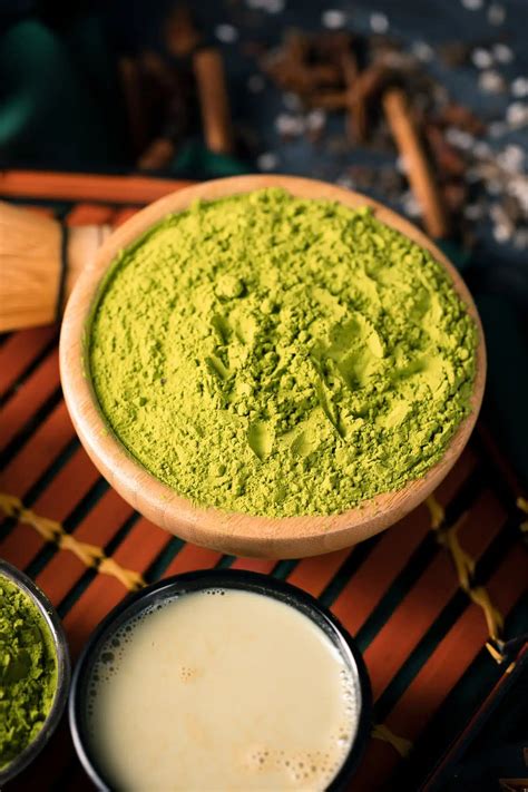 12 Amazing Moringa Benefits For Men That Will Supercharge Your Health
