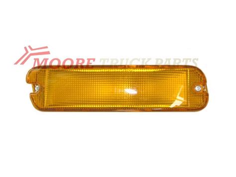 Front Bumper Bar Flasher Lamp R H Amber F Series 96 05 Moore