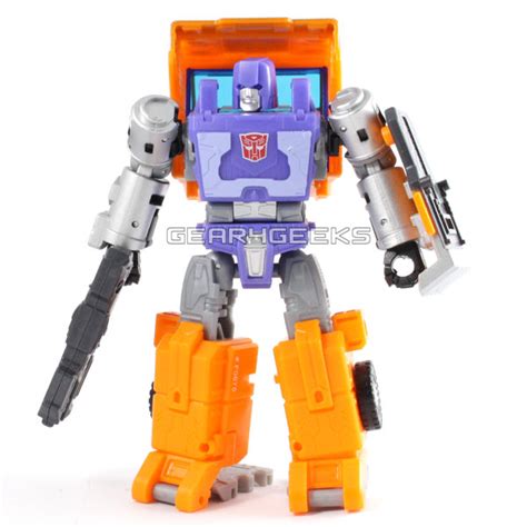 Transformers War For Cybertron Kingdom Huffer Deluxe Class Action