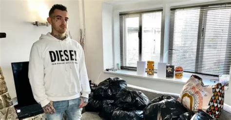 Помните ли англичанинът който заряза жена си заради украинска бежанка Ето продължението и