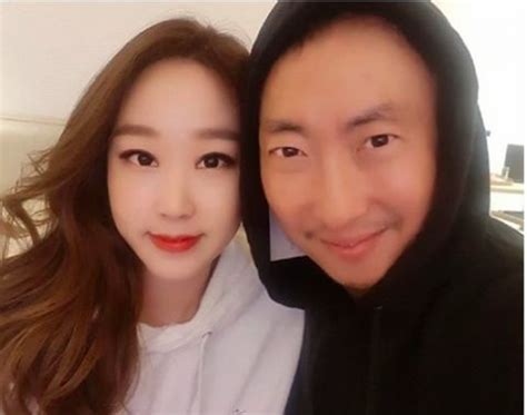 朴明秀老婆直播做這個動作被罵慘連HAHA舊照都被翻出 KSD 韓星網 明星