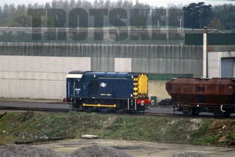 35mm Slide Br British Rail Diesel Loco Class 08 08520 Harlow Mill 1981