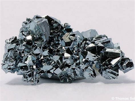Osmium By Joyia Zhang