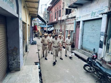 Paramilitary Forces Along With Police Conducted Flag March Dholpur