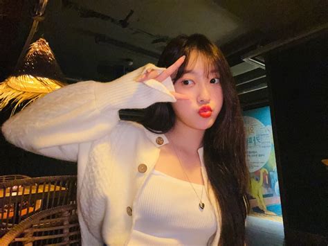 이달의 소녀looΠΔ On Twitter 최리 Choerry 헿ㅎㅎ 깜짝으로 앞머리 보여 줄려고 기다리고