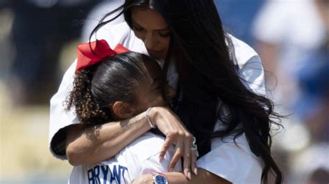 Kobe Bryants 7 Year Old Bianka Adorably Crushes Dodgers First Pitch