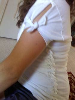 How To Cut The Sleeves Of A T Shirt 5 Cute Ways And Ideas