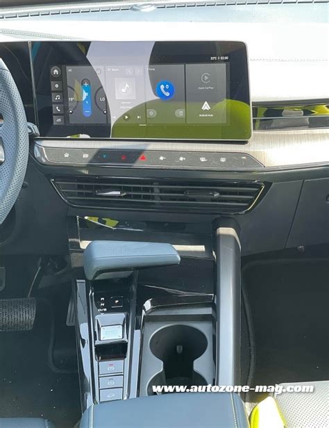 Autozone بسعر يبدأ من 75900 ألف درهم تقديم ام جي وان الجديدة كليا في الإمارات العربية المتحدة