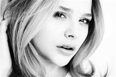 Portrait Face Chlo Grace Moretz Wallpaper Coolwallpapers Me