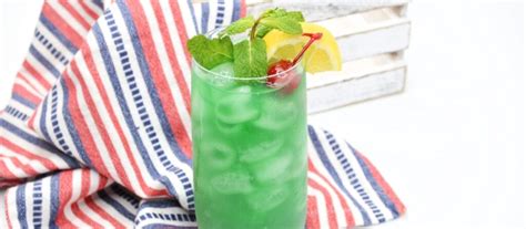 Disney Epcot Welsh Dragon Cocktail Copycat Aspiring Winos