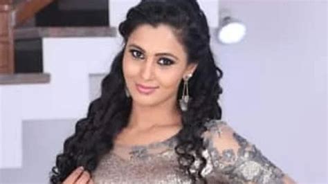 Bbk 9 Contestant List ಈ ಸೀಸನ್ ಗೆ ಎಂಟ್ರಿ ಕೊಟ್ಟಿದ್ದ 18 ಸ್ಪರ್ಧಿಗಳು ಇವರೇ