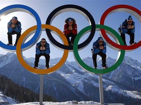 Athletes In Sochi Are Taking Some Cool Photos With The Olympic Rings ...