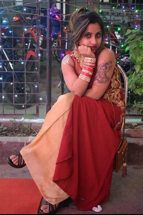 Pin De Chandr Em Desi Beauty